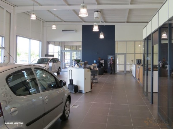Eclairage led d'une concession automobile - Addis Lighting